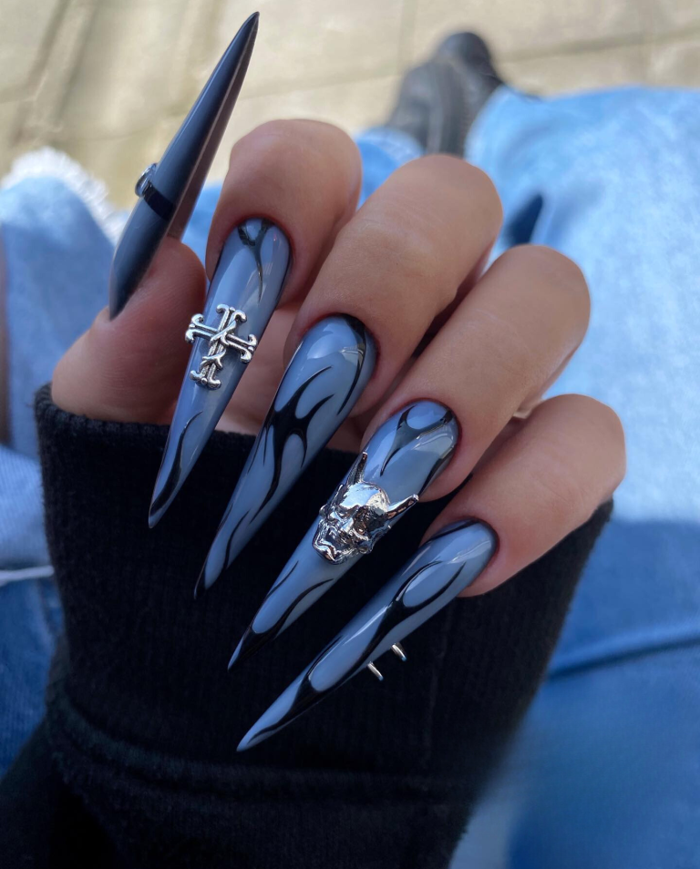 36 Gothic Nails Ideas to Try for a Bold and Edgy Look - divagaze.com