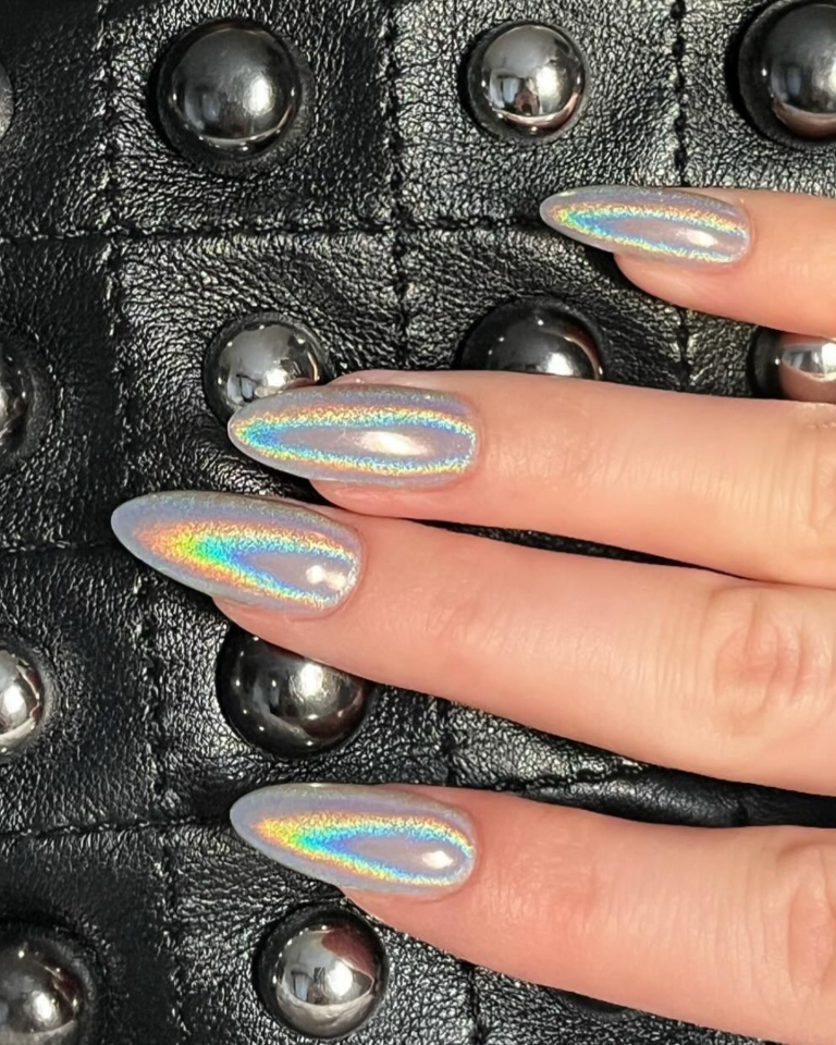 21 Holographic Nails Ideas for 2024: Stunning Designs, Simple Styles ...