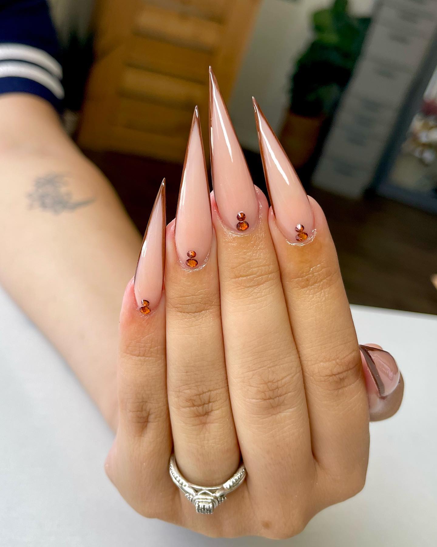 Top 35 Diseños de Uñas Stiletto: Elegancia y Estilo en Cada Punta ...