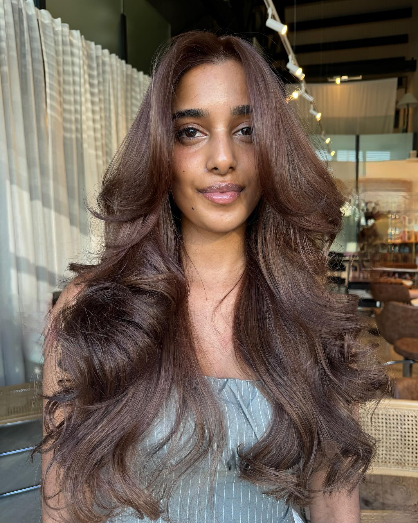 30 Brown Hair Ideas: Stunning Looks to Inspire Your Next Hair Transformation - divagaze.com