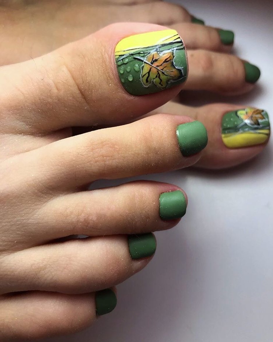 29 Stunning Fall Toe Nails to Inspire Your Autumn Pedicures - divagaze.com