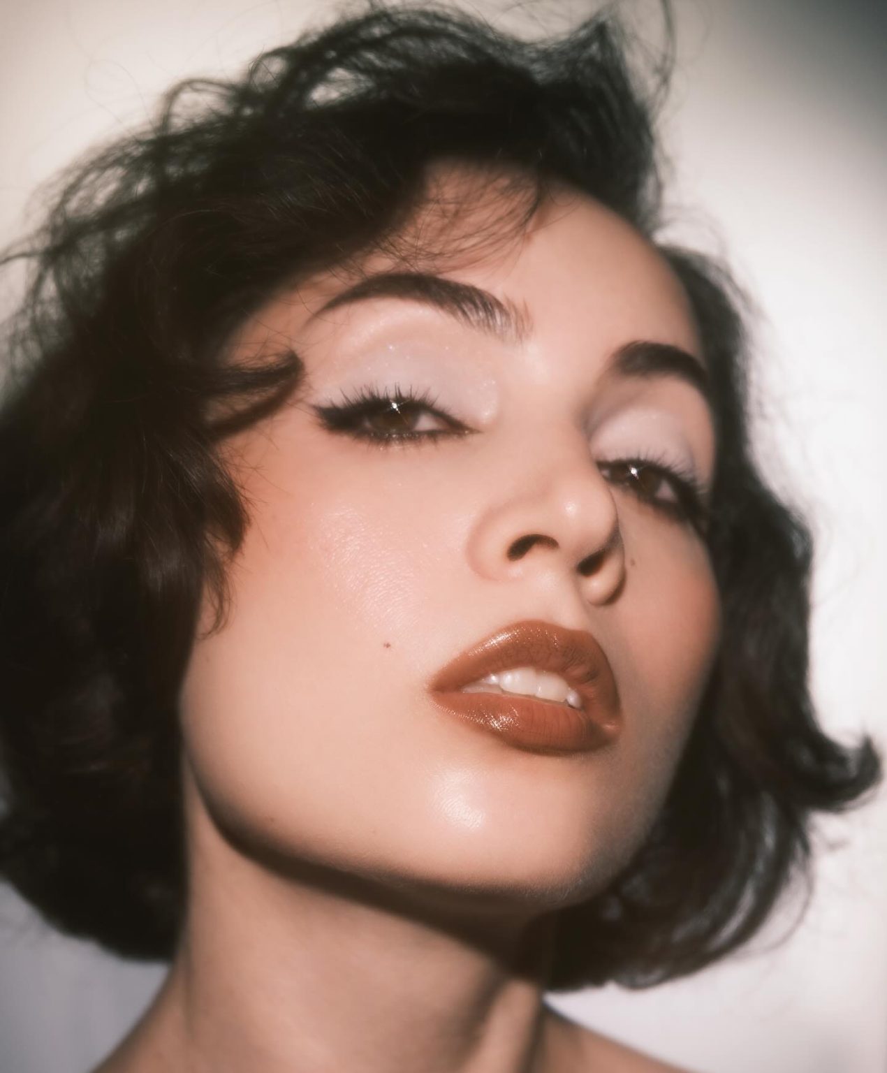 40 Iconic 90s Makeup Looks: Bold, Glamorous, and Trendsetting Styles ...