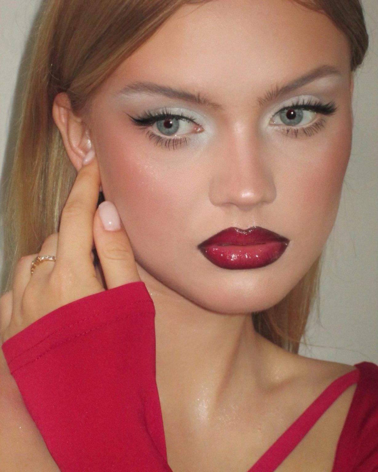 40 Iconic 90s Makeup Looks: Bold, Glamorous, and Trendsetting Styles ...