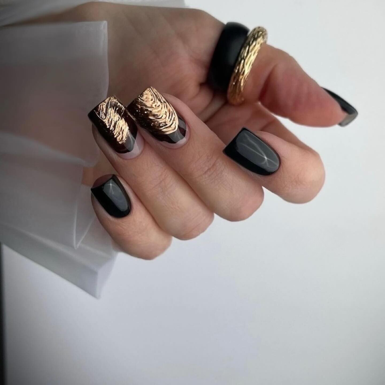 37 Stunning Black Fall Nail Ideas to Elevate Your Style - divagaze.com