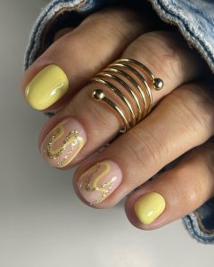 23 Yellow Fall Nails: Mustard, Glitter, and Elegant Designs for a ...