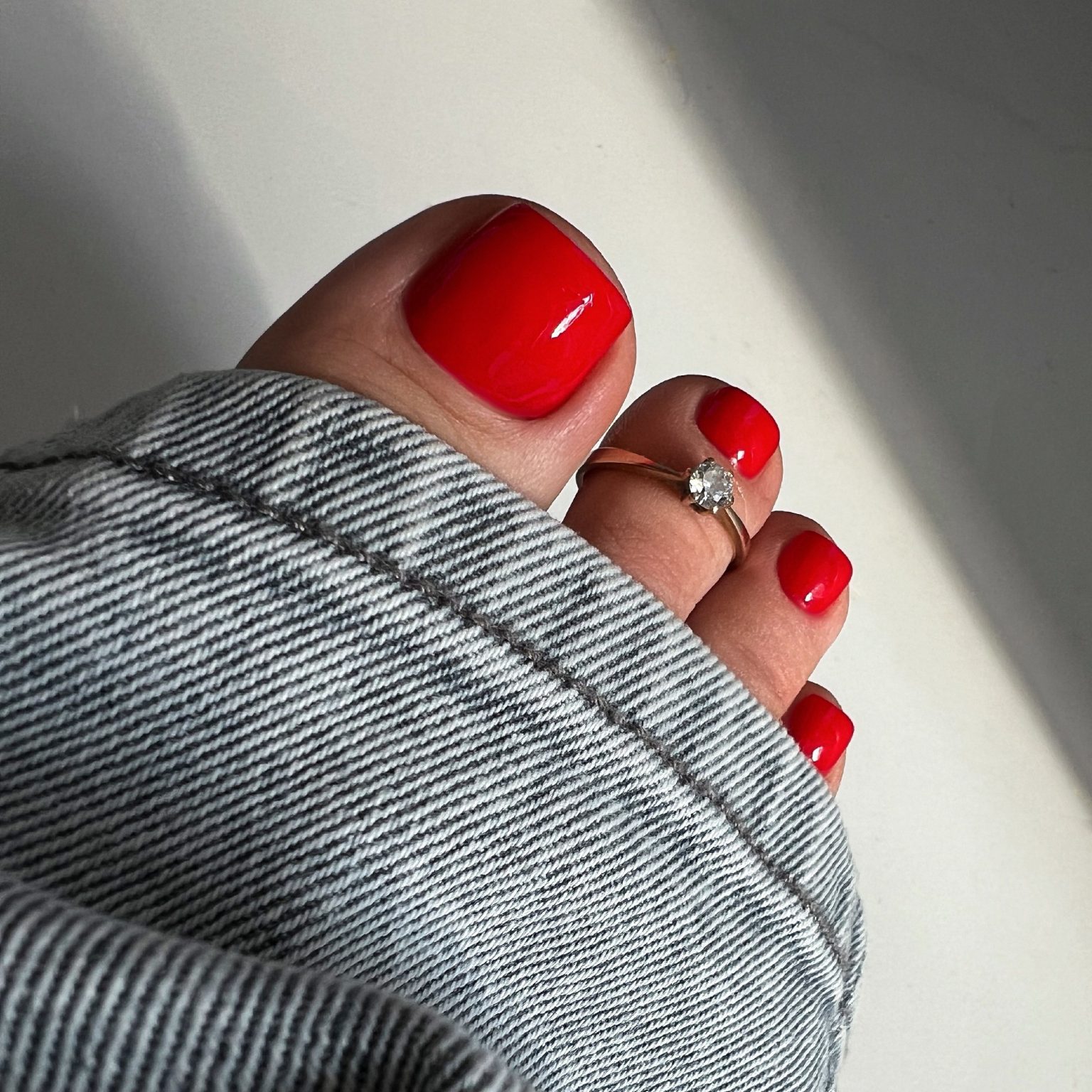 30 Stunning Fall Pedicure Ideas to Keep Your Toenails on Trend ...