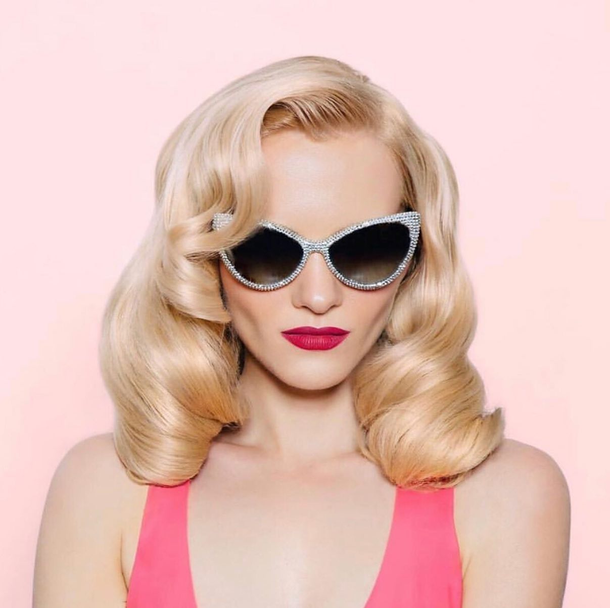 23 Retro Hairstyles Ideas: Timeless Styles to Elevate Your Look in 2024 ...