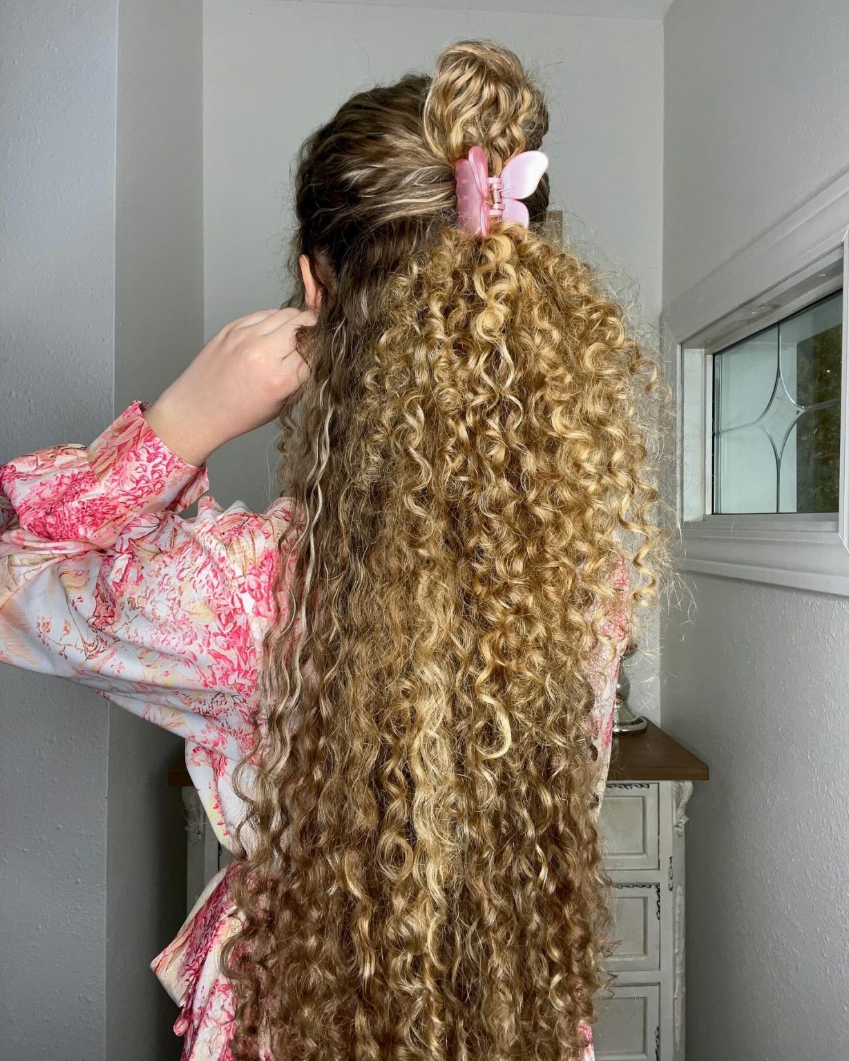 23 Cute Fall Hairstyles for 2024: Trendy Looks for Medium to Long Hair ...