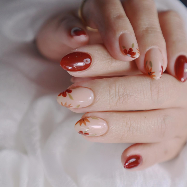 30 Fall Flower Nails Designs for 2024: Trendy Ideas for Cute and ...