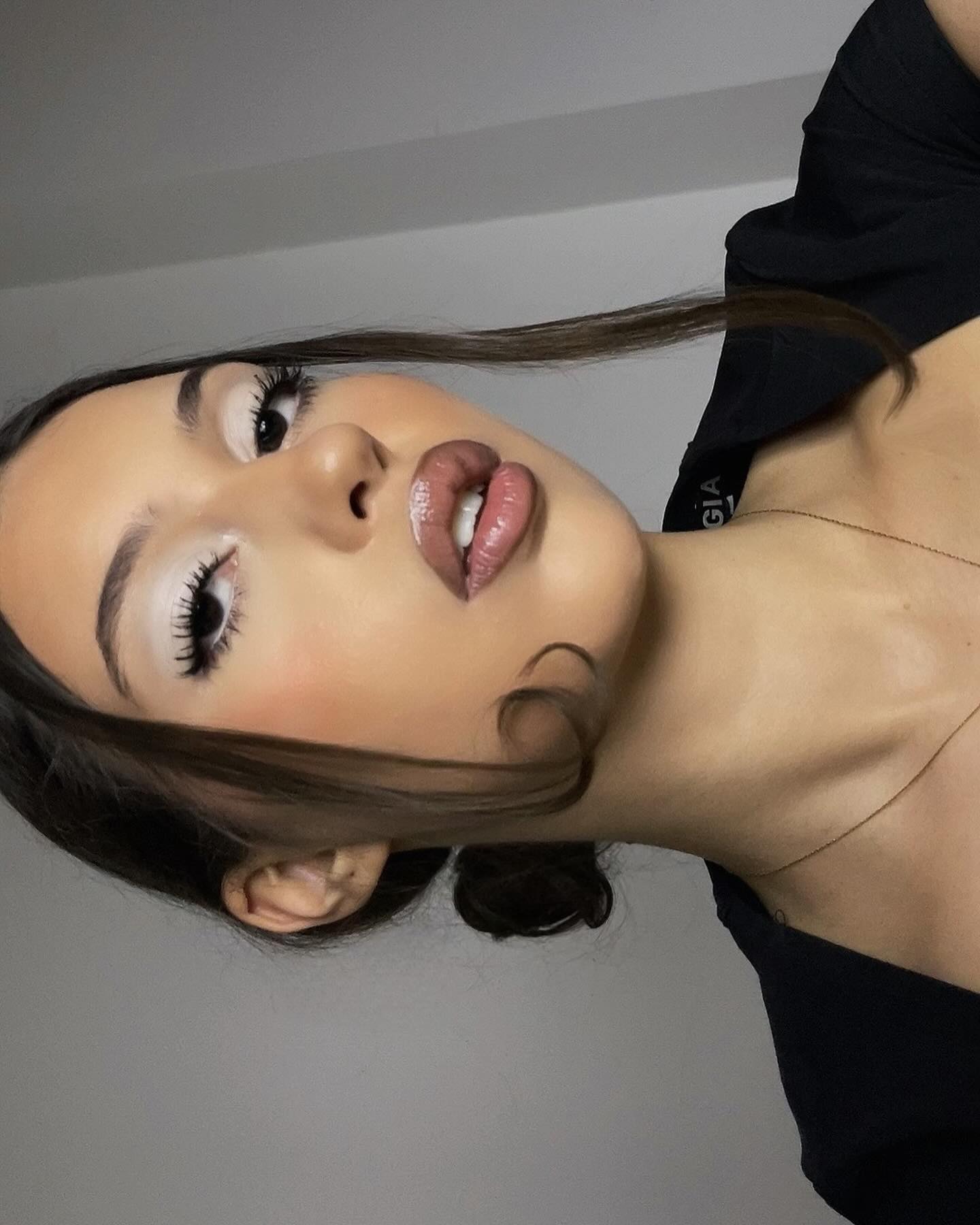 40 Iconic 90s Makeup Looks: Bold, Glamorous, and Trendsetting Styles ...