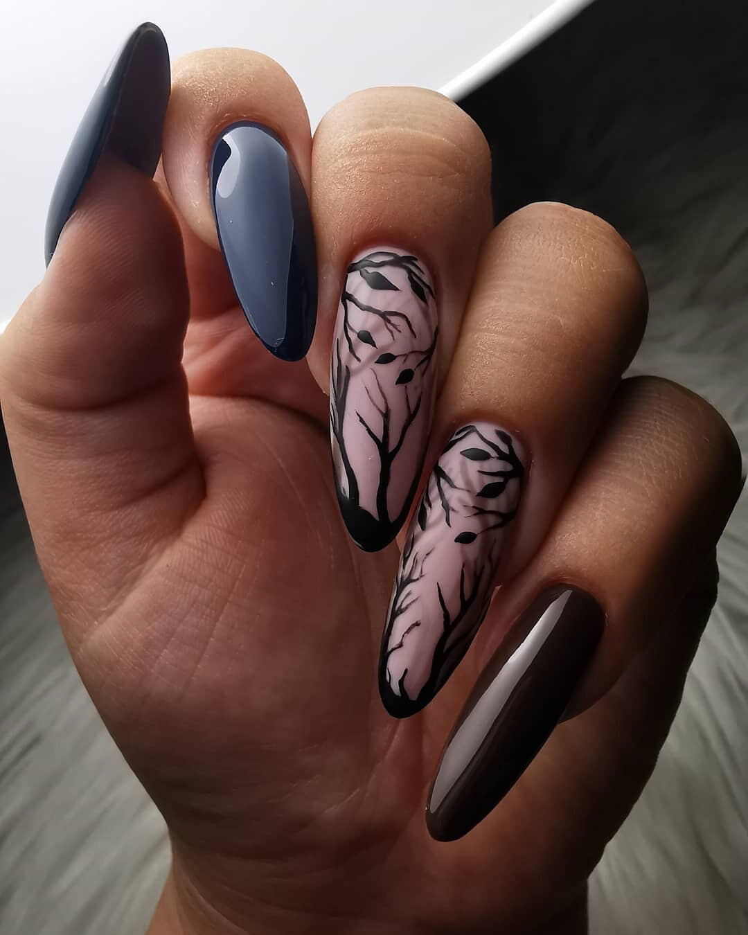 39 Dark Fall Nails: Bold Designs and Colors for a Trendy Autumn ...