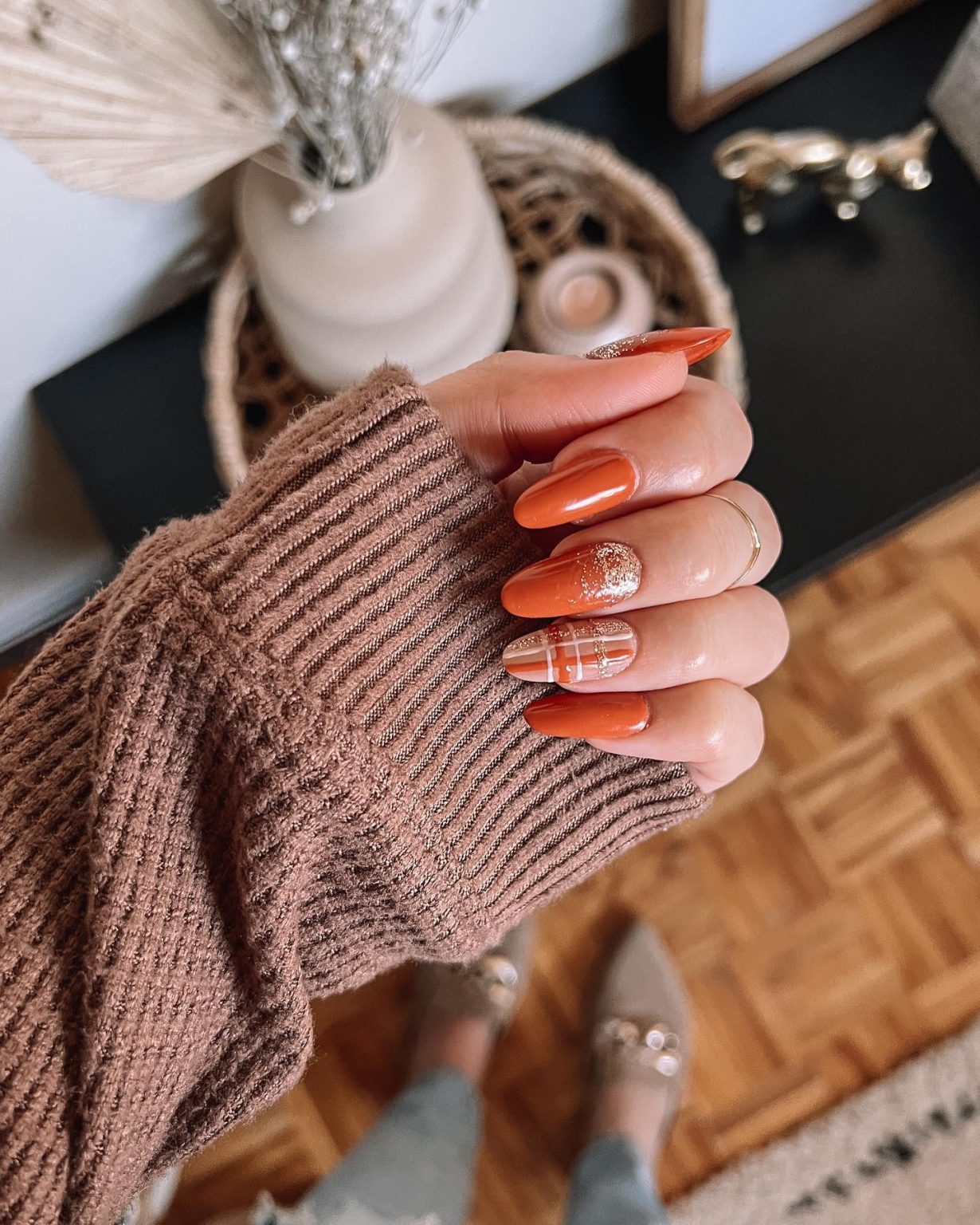 32 Fall Almond Nails: Stunning Designs to Embrace Autumn Elegance ...