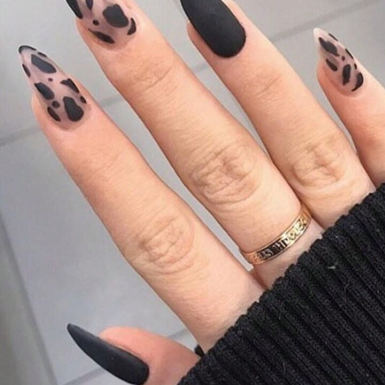 33 Matte Fall Nails 2024: Trendy Designs for a Stylish Autumn Look ...