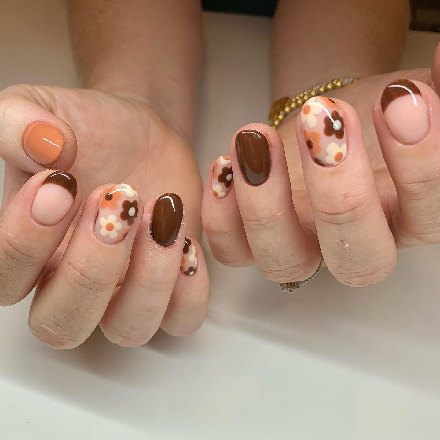 33 Stunning Fall Round Nails Designs That Will Elevate Your Autumn ...