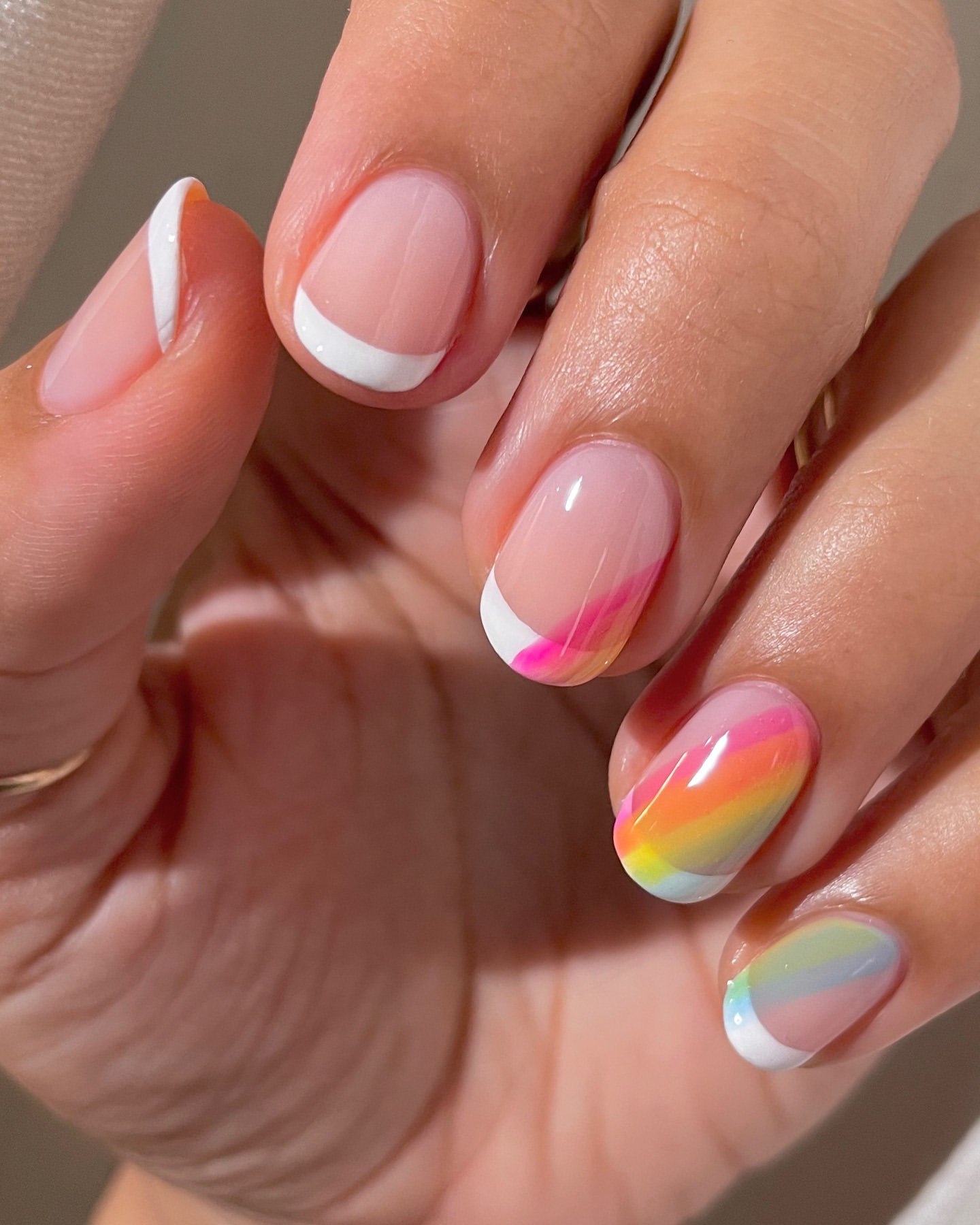 28 Stunning Fall Rainbow Nails 2024 Designs You Must Try This Autumn ...