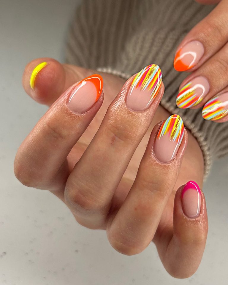 28 Stunning Fall Rainbow Nails 2024 Designs You Must Try This Autumn ...