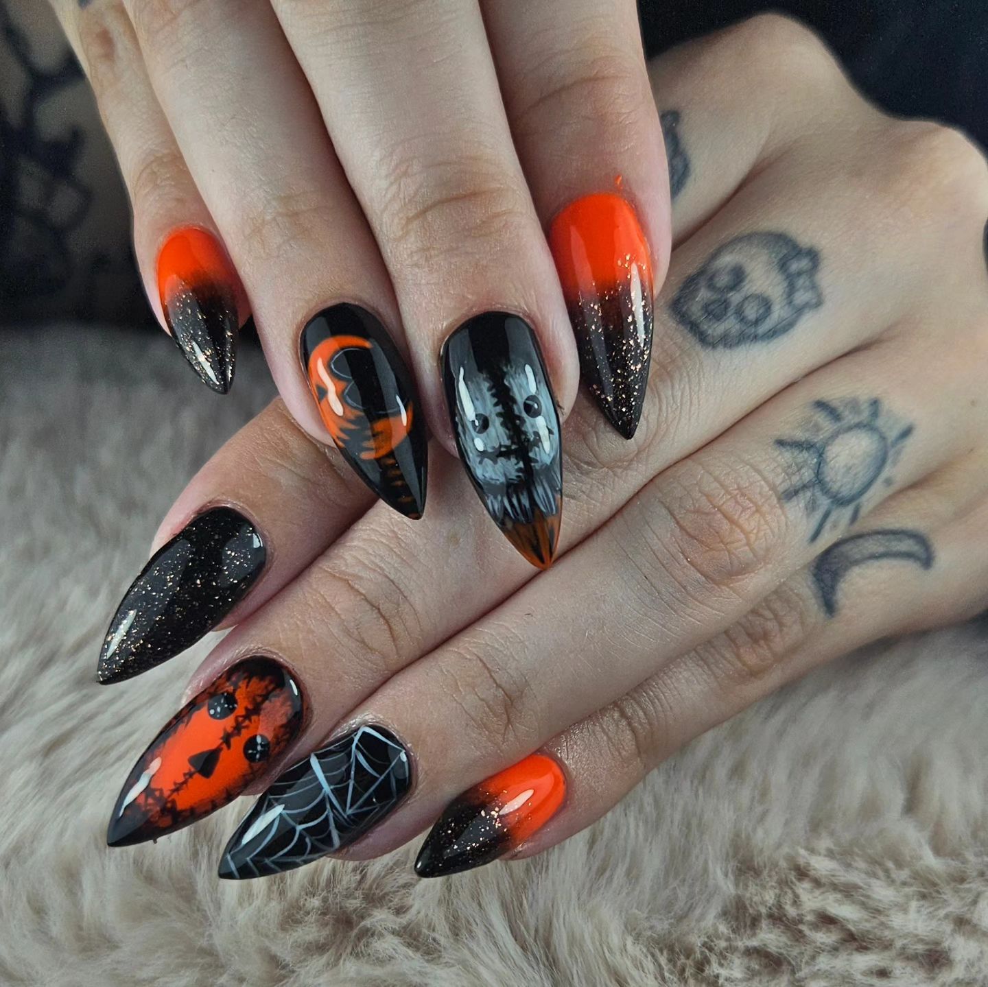 24 Spooky Halloween Nails: Creepy, Creative, and Perfect for Your Look ...