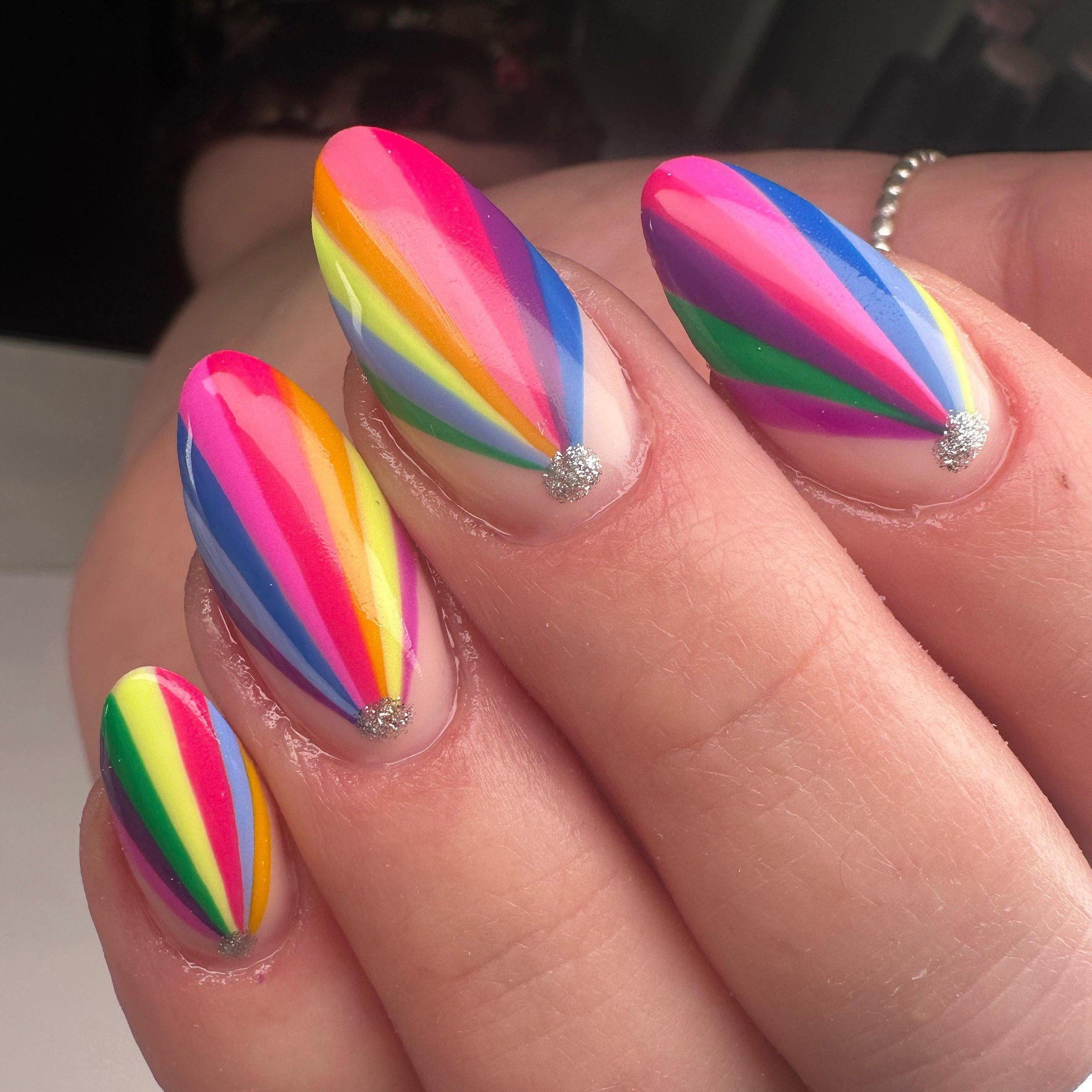 28 Stunning Fall Rainbow Nails 2024 Designs You Must Try This Autumn ...