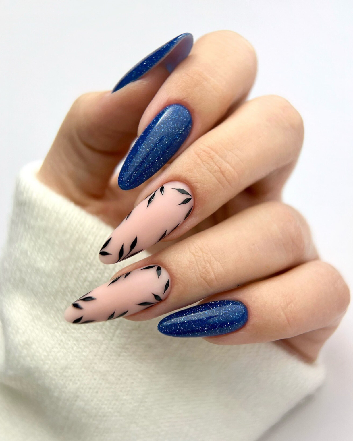 33 Stunning Blue Fall Nails Ideas to Inspire Your Next Manicure ...