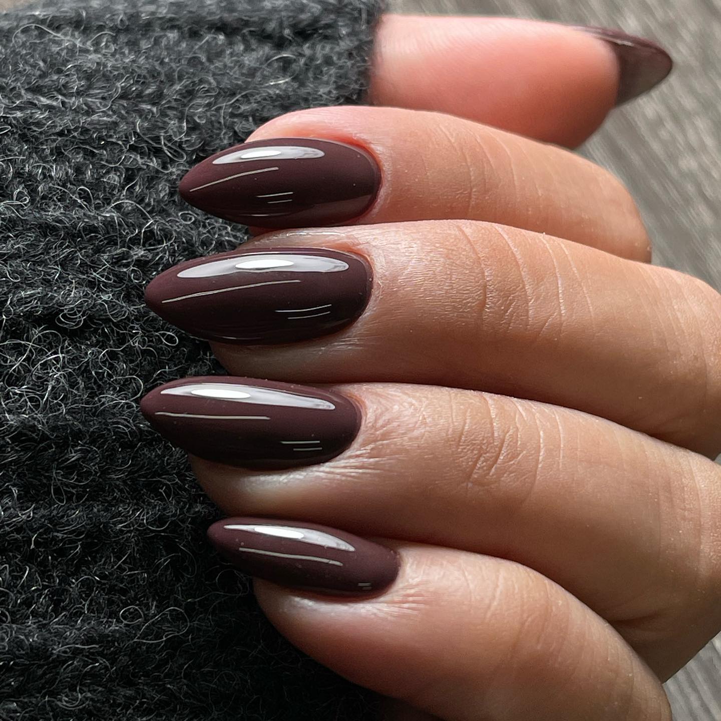 32 Fall Almond Nails: Stunning Designs to Embrace Autumn Elegance ...