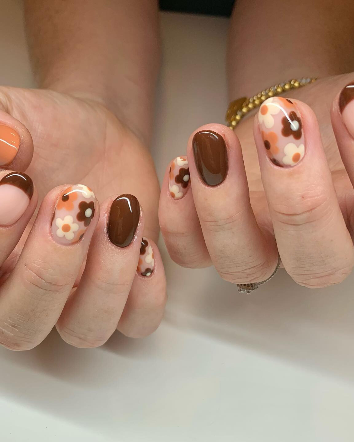 37 Short Round Fall Nails: Cute and Elegant Nail Designs to Try This ...