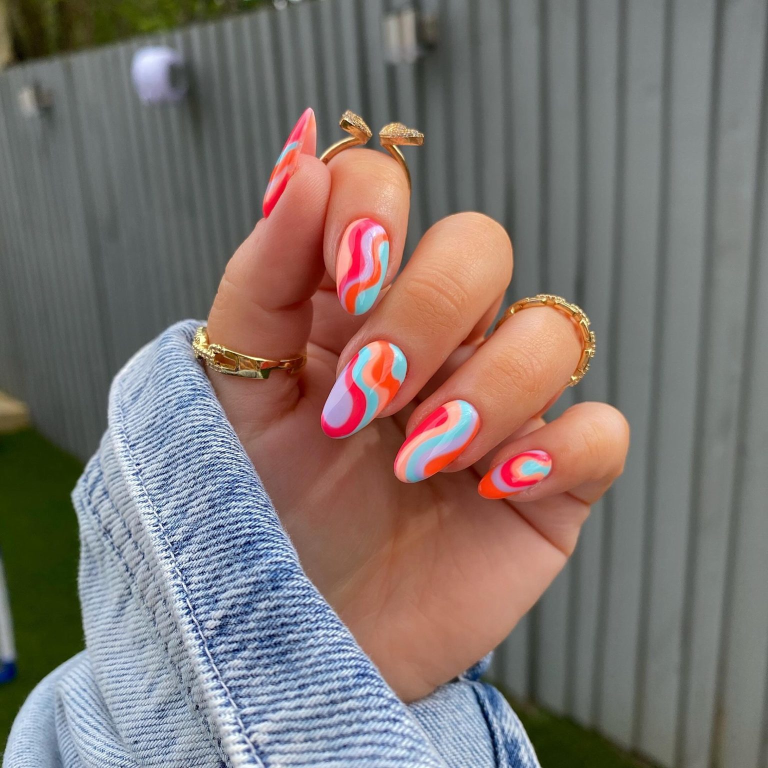 26 Swirl Nails Ideas to Elevate Your Look: Stunning Designs for Every ...