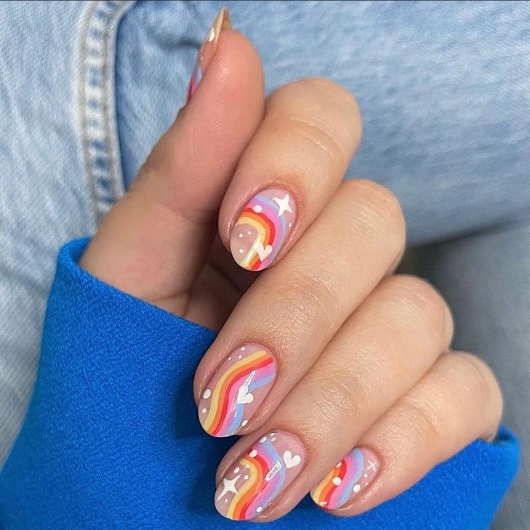 28 Stunning Fall Rainbow Nails 2024 Designs You Must Try This Autumn ...