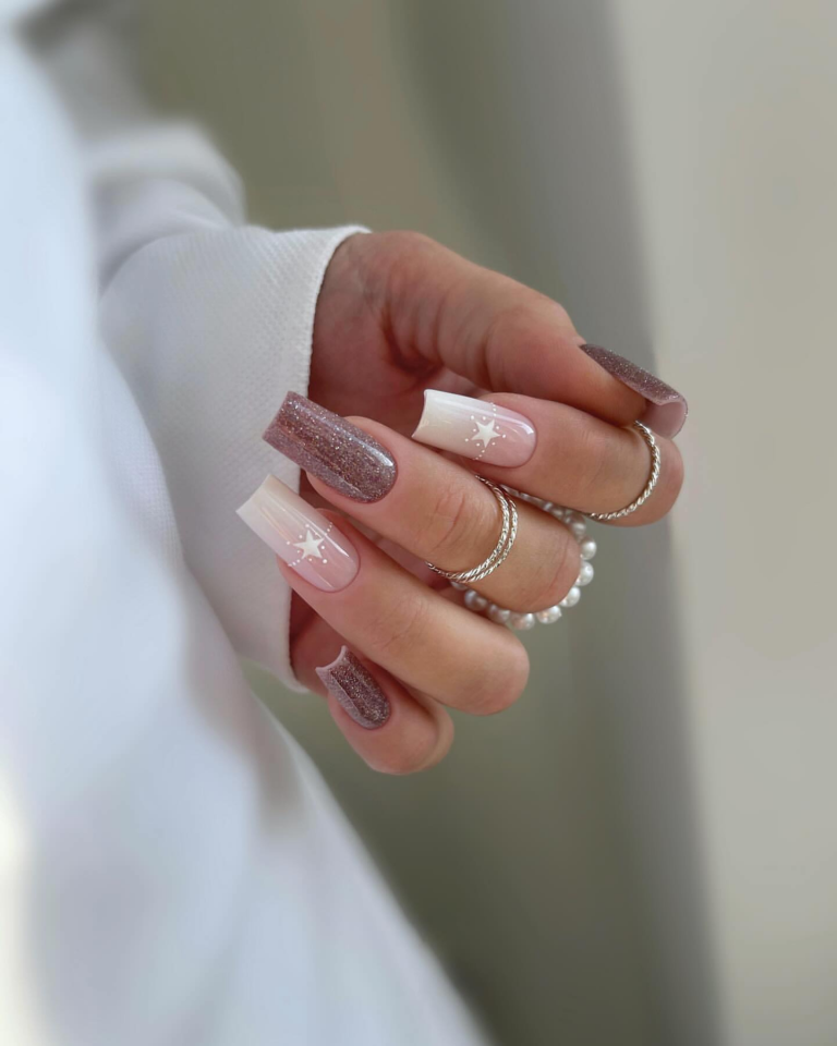 23 Winter Nails Square: Trendy Winter Nail Designs for a Festive and ...