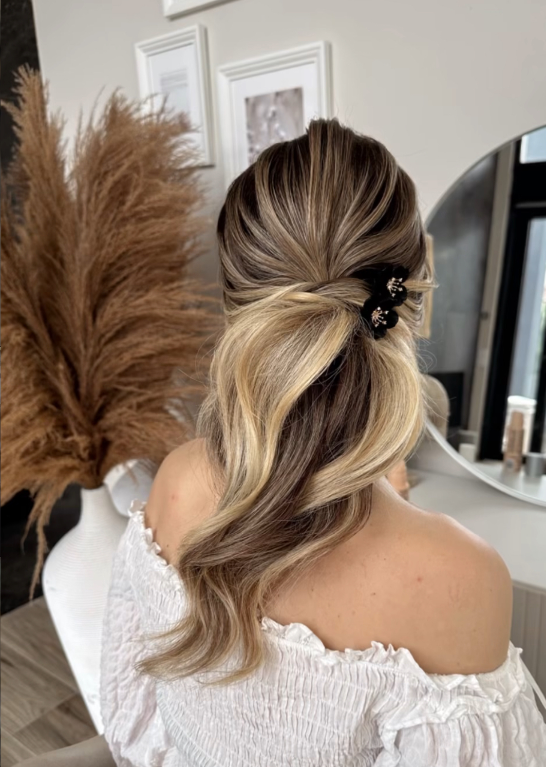 24 Stunning Winter Formal Hairstyles: Elegant Looks for Every Hair Type ...