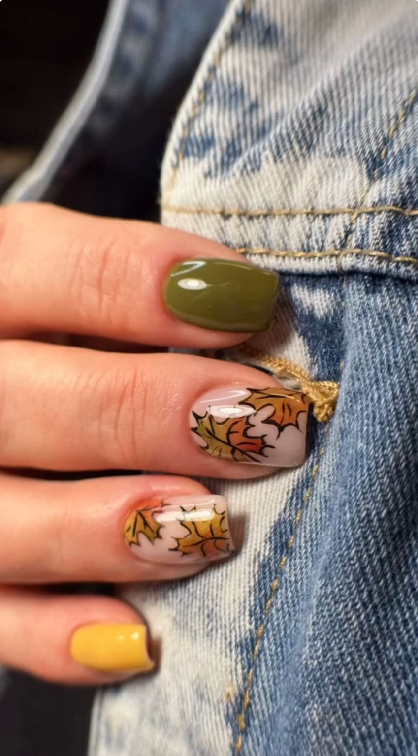 23 Nail Designs with a Fall Leaf Theme That Will Elevate Your Autumn ...