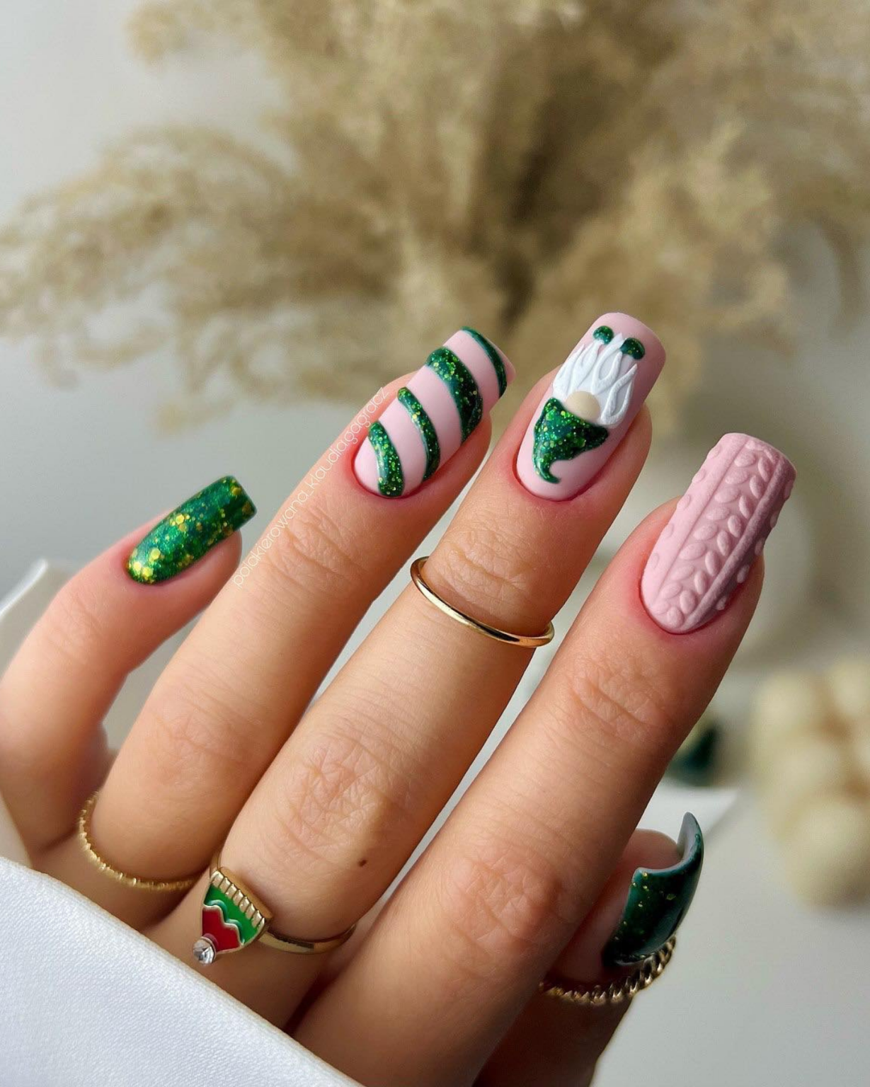 23 Winter Nails Square: Trendy Winter Nail Designs for a Festive and ...