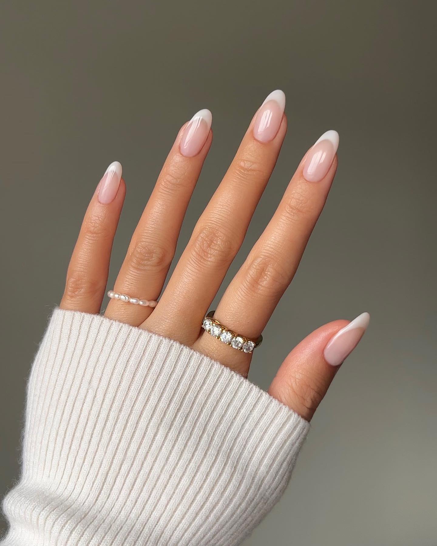 30 Neutral Winter Nails: Elegant and Trendy Ideas for a Chic Winter ...