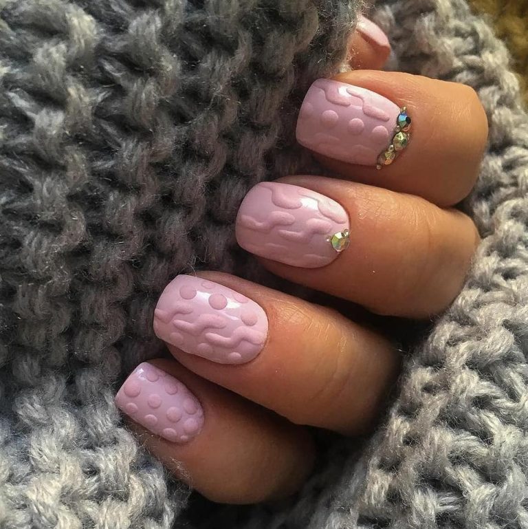 35 Cute Winter Nails Ideas to Keep Your Style Festive and Chic All ...