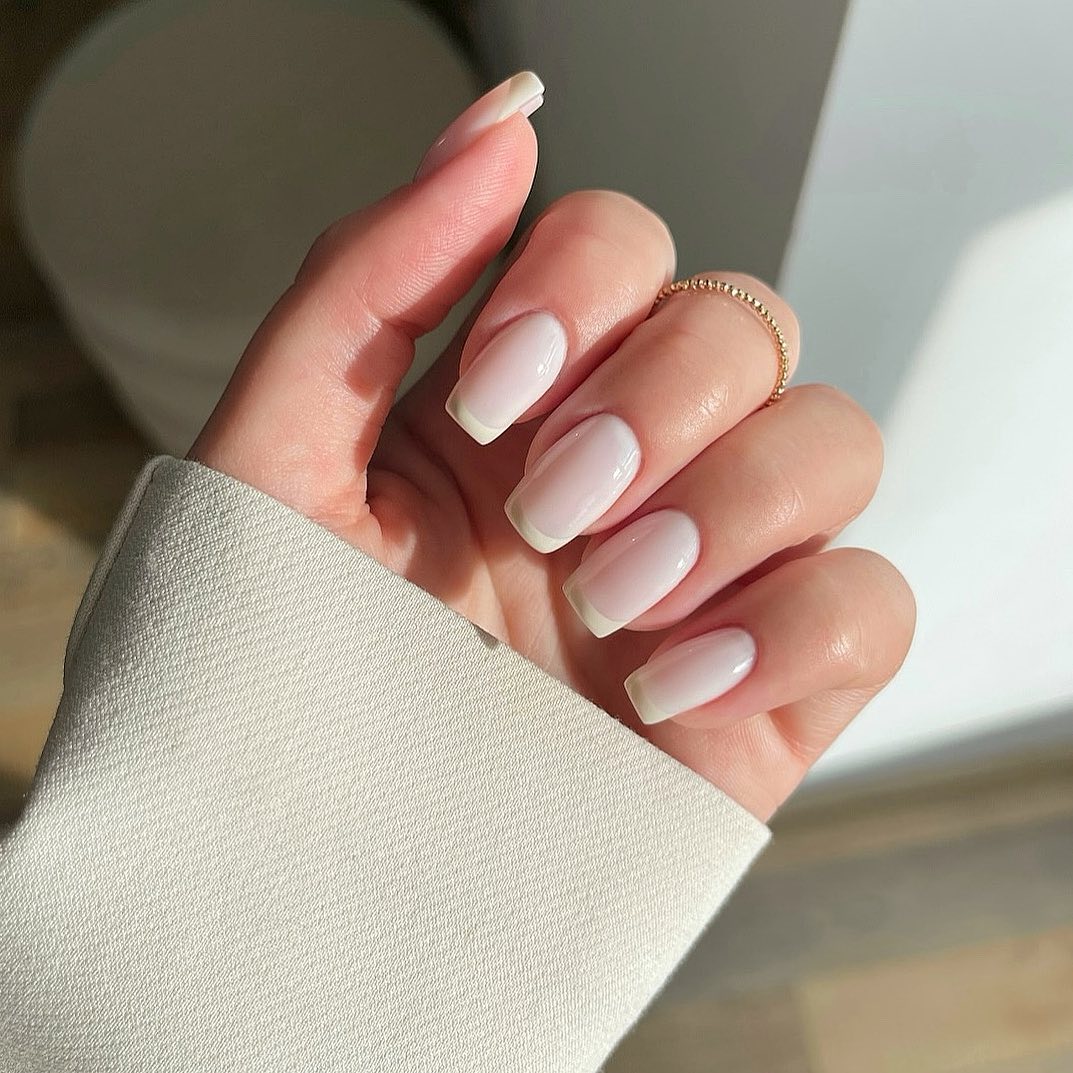 30 Neutral Winter Nails: Elegant and Trendy Ideas for a Chic Winter ...