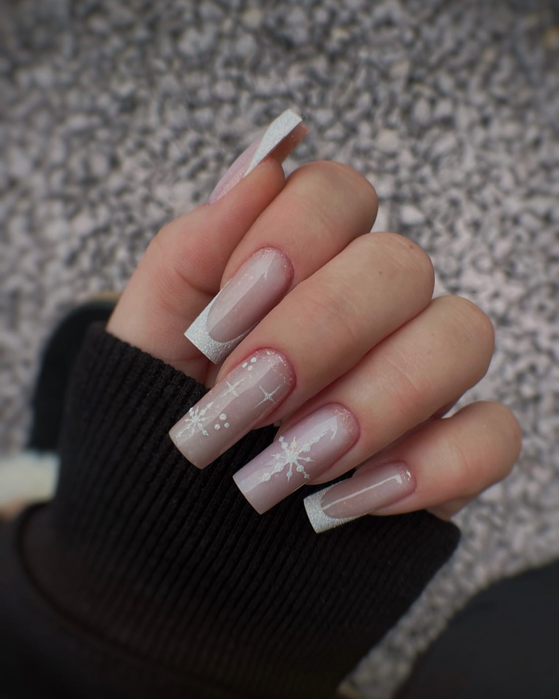 24 Simple Winter Nails Designs: Cute, Short, Acrylic, and Almond Ideas ...