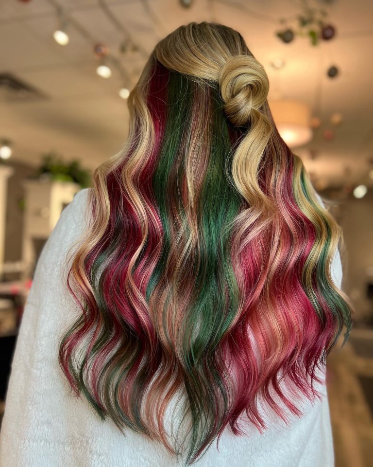 27 Christmas Hair Color Ideas: Festive Styles from Bold Highlights to ...