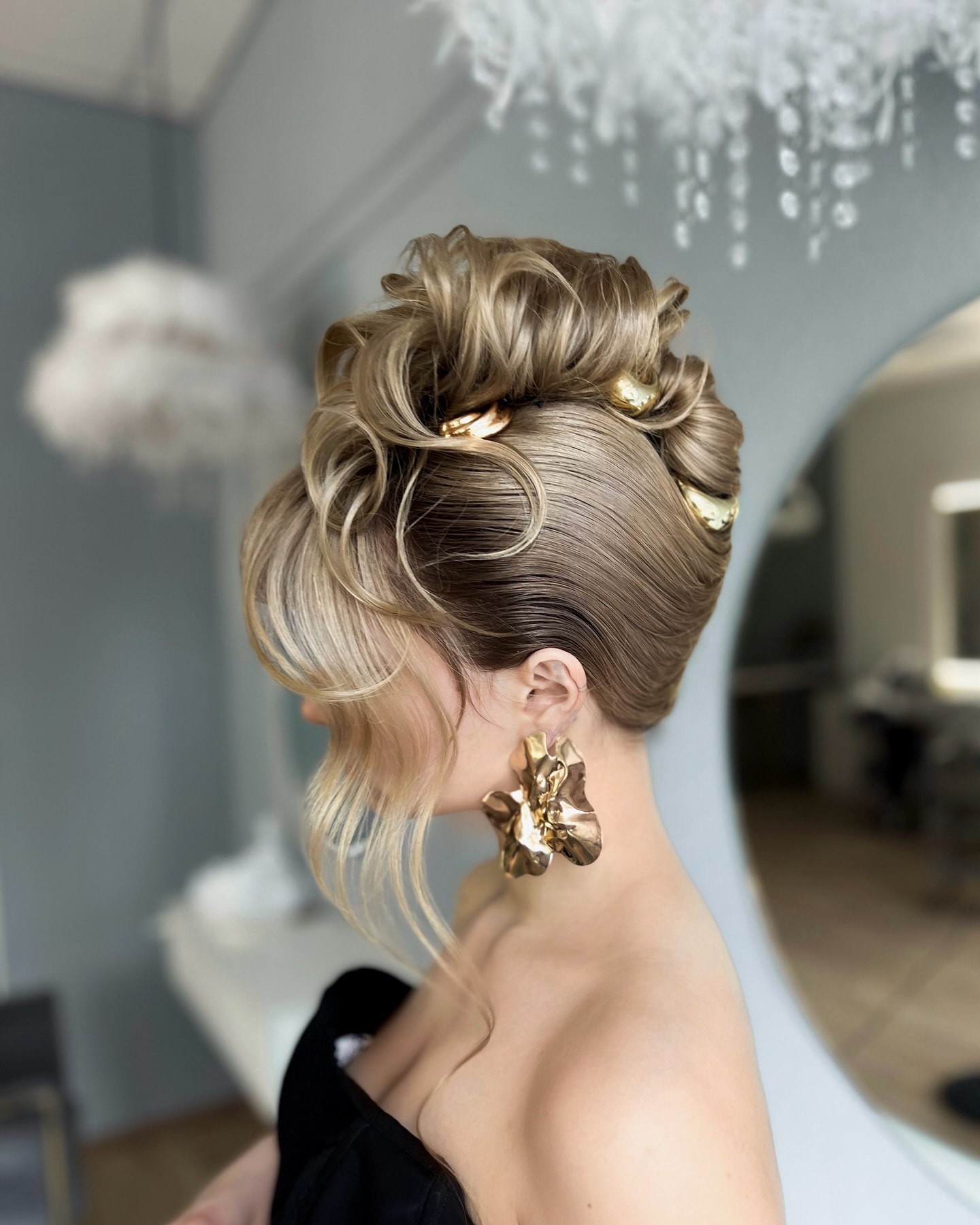 22 Holiday Hairstyles: Glamorous Ideas for All Hair Lengths, Textures ...