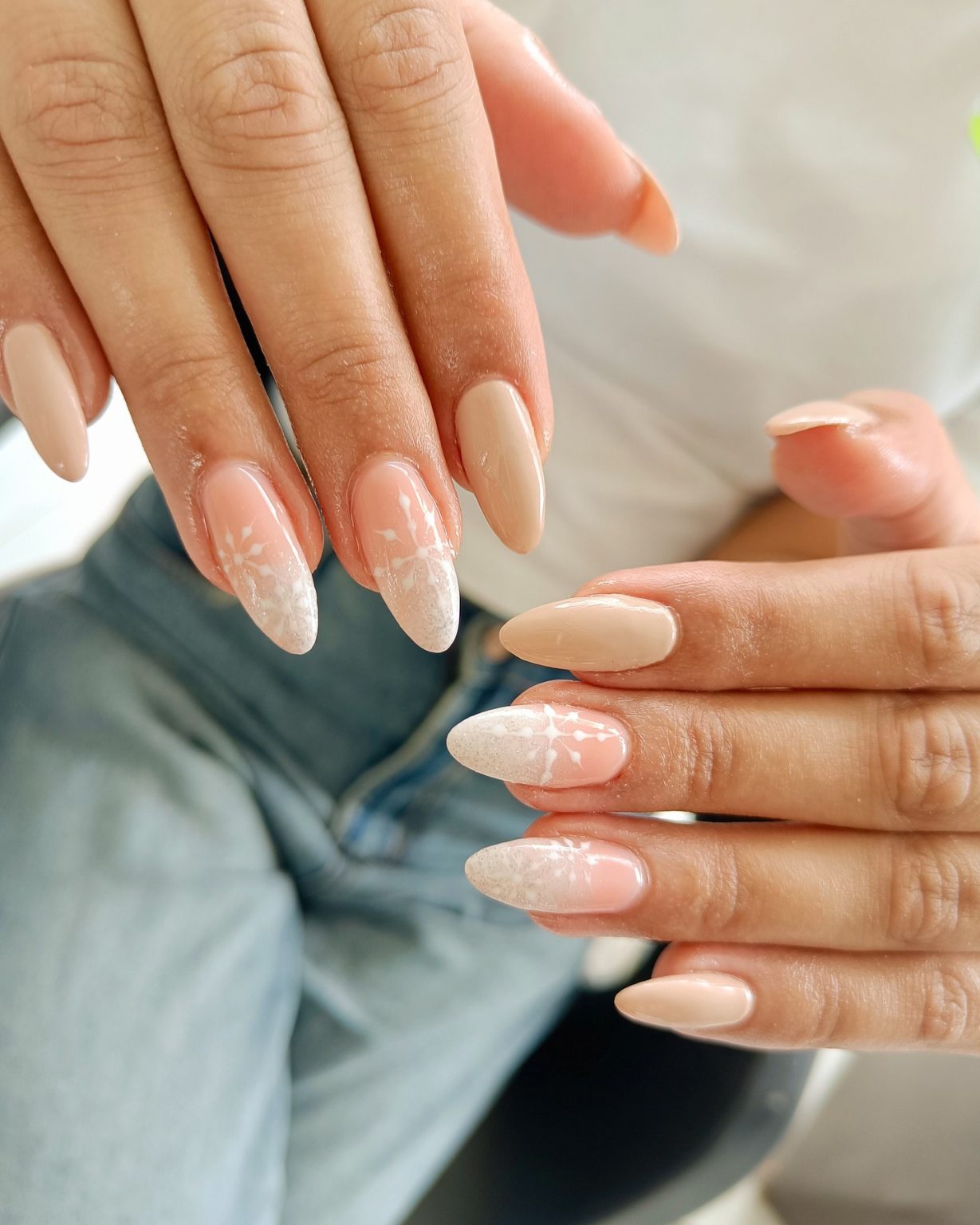 30 Neutral Winter Nails: Elegant and Trendy Ideas for a Chic Winter ...