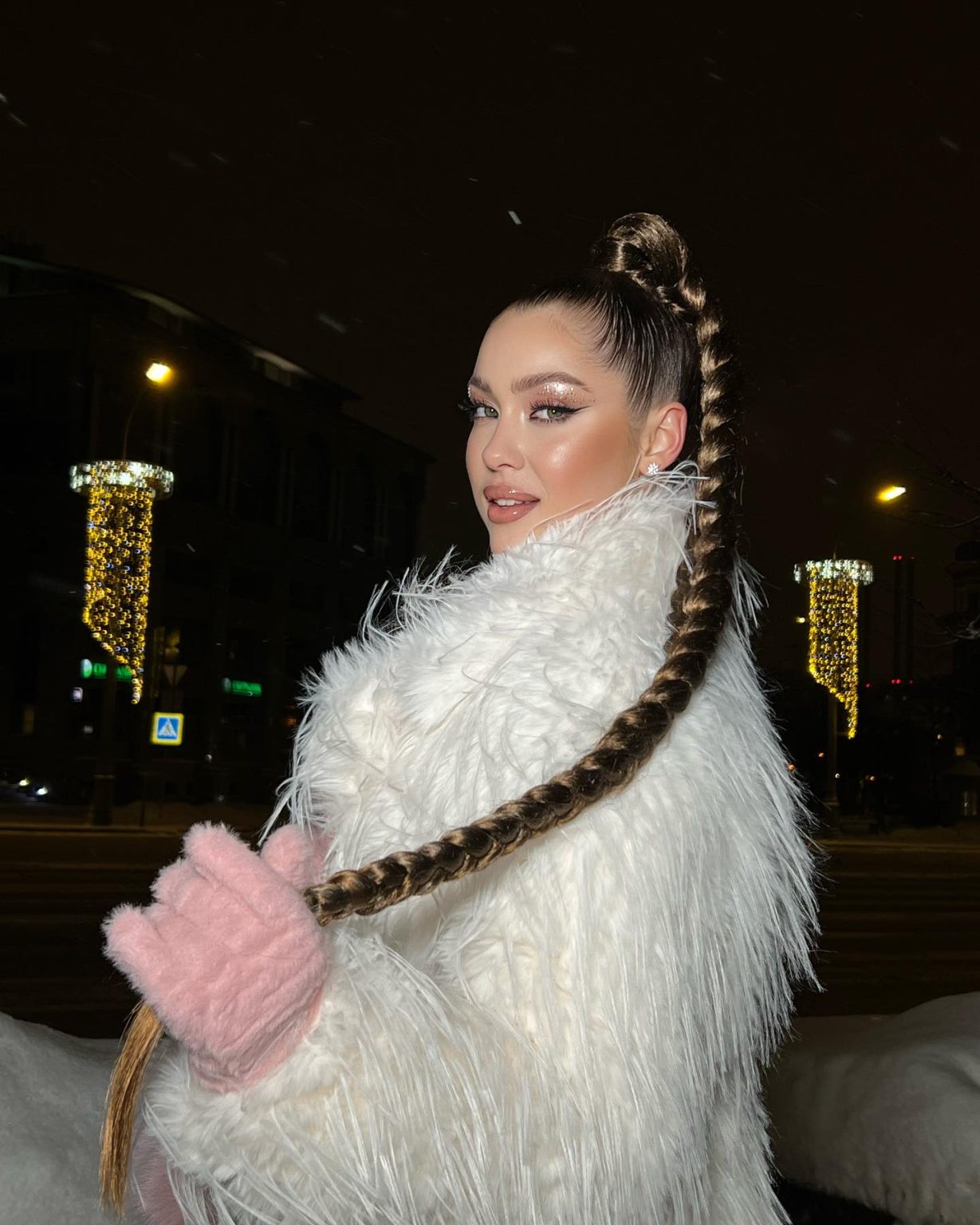 30 Hairstyles for Cold Weather: Cute, Easy, and Natural Looks to Keep ...