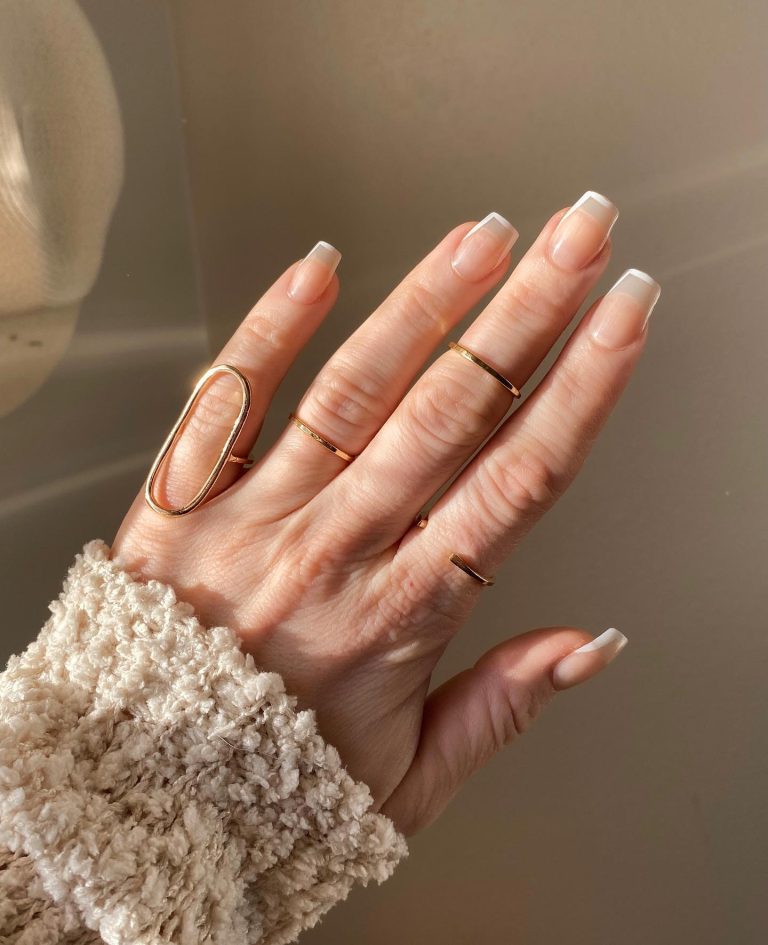 30 Neutral Winter Nails: Elegant and Trendy Ideas for a Chic Winter ...