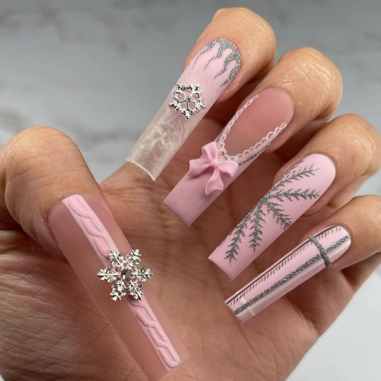 28 Winter Nails 2025 Trends: Must-Try Festive Designs to Make Your ...