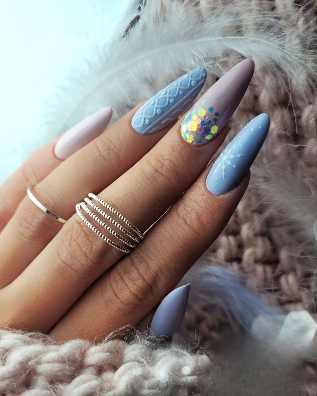 35 Cute Winter Nails Ideas to Keep Your Style Festive and Chic All ...
