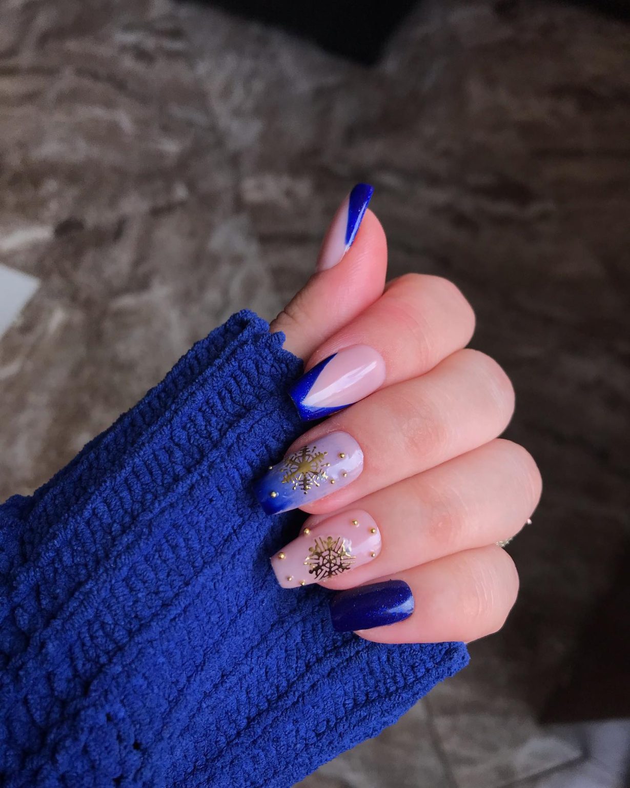 27 Blue Winter Nails for a Stylish Look: Glitter, Snowflakes, and ...