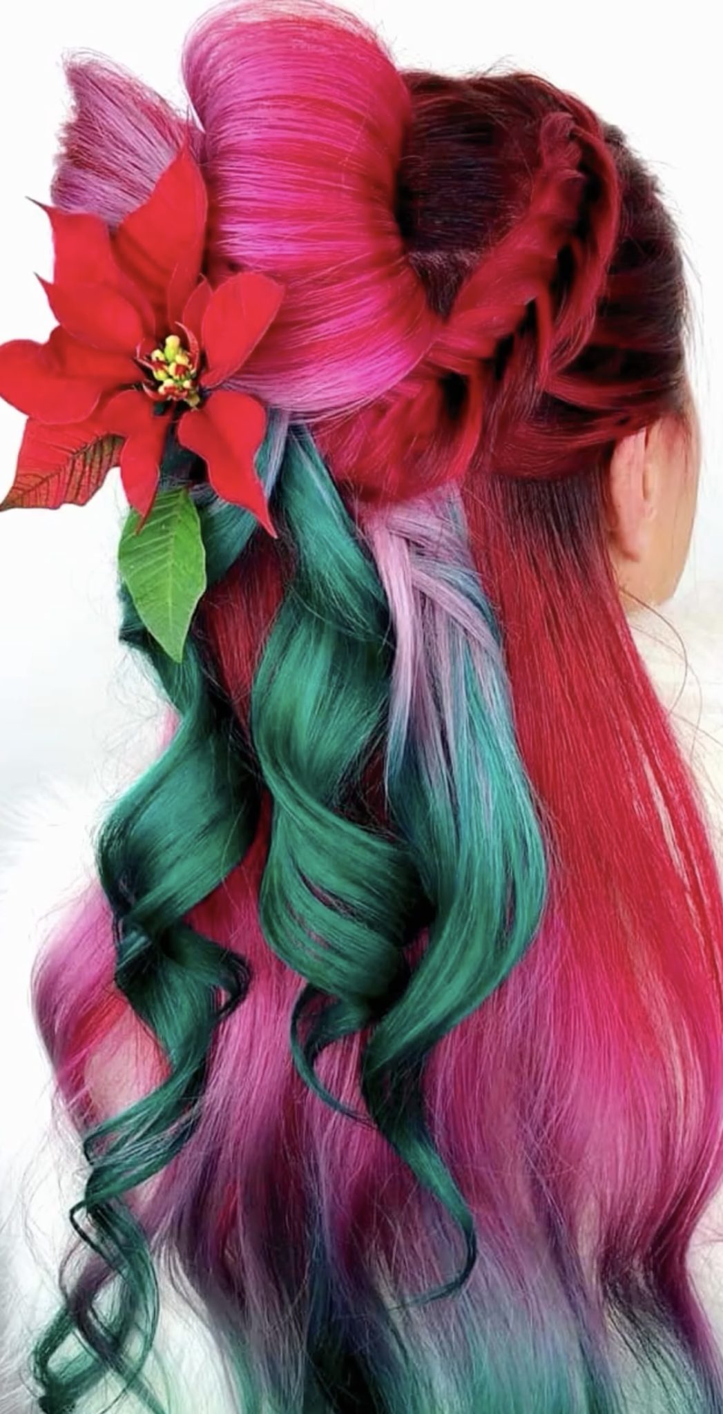 27 Christmas Hair Color Ideas: Festive Styles from Bold Highlights to ...