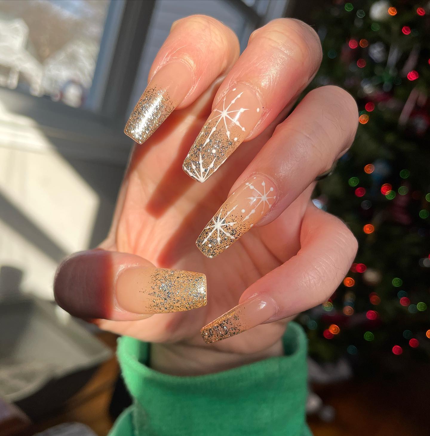 25 New Year's Nails 2025 Trends: Stunning Designs to Elevate Your ...