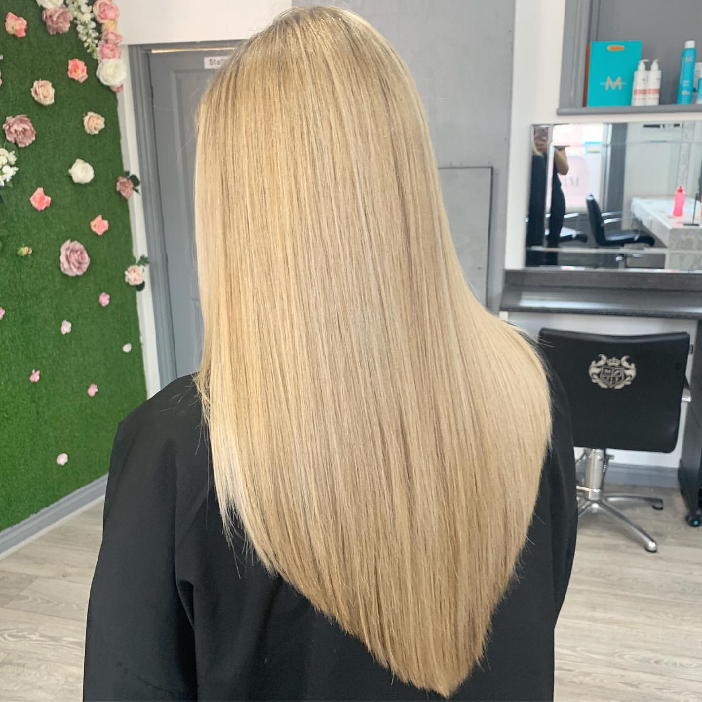 Discover 35 Stunning V-Cut Hair Ideas for Every Style: From Sleek to ...