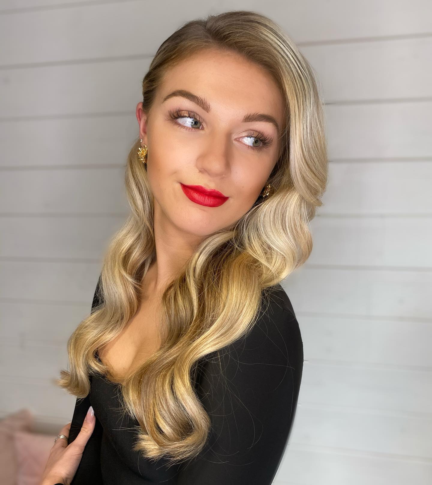 26 Glam Hair Ideas for Every Occasion: From Weddings to Prom, Stand Out ...