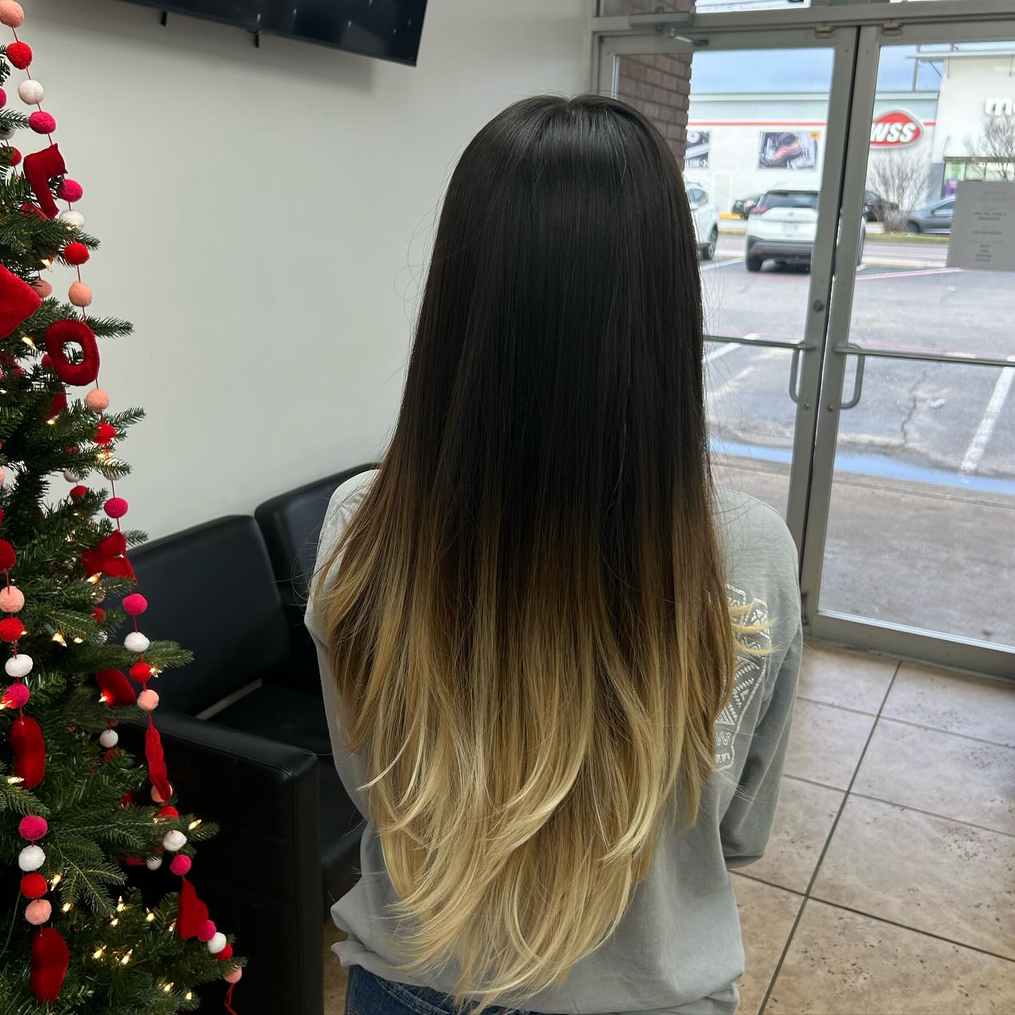 Discover 35 Stunning V-Cut Hair Ideas for Every Style: From Sleek to ...