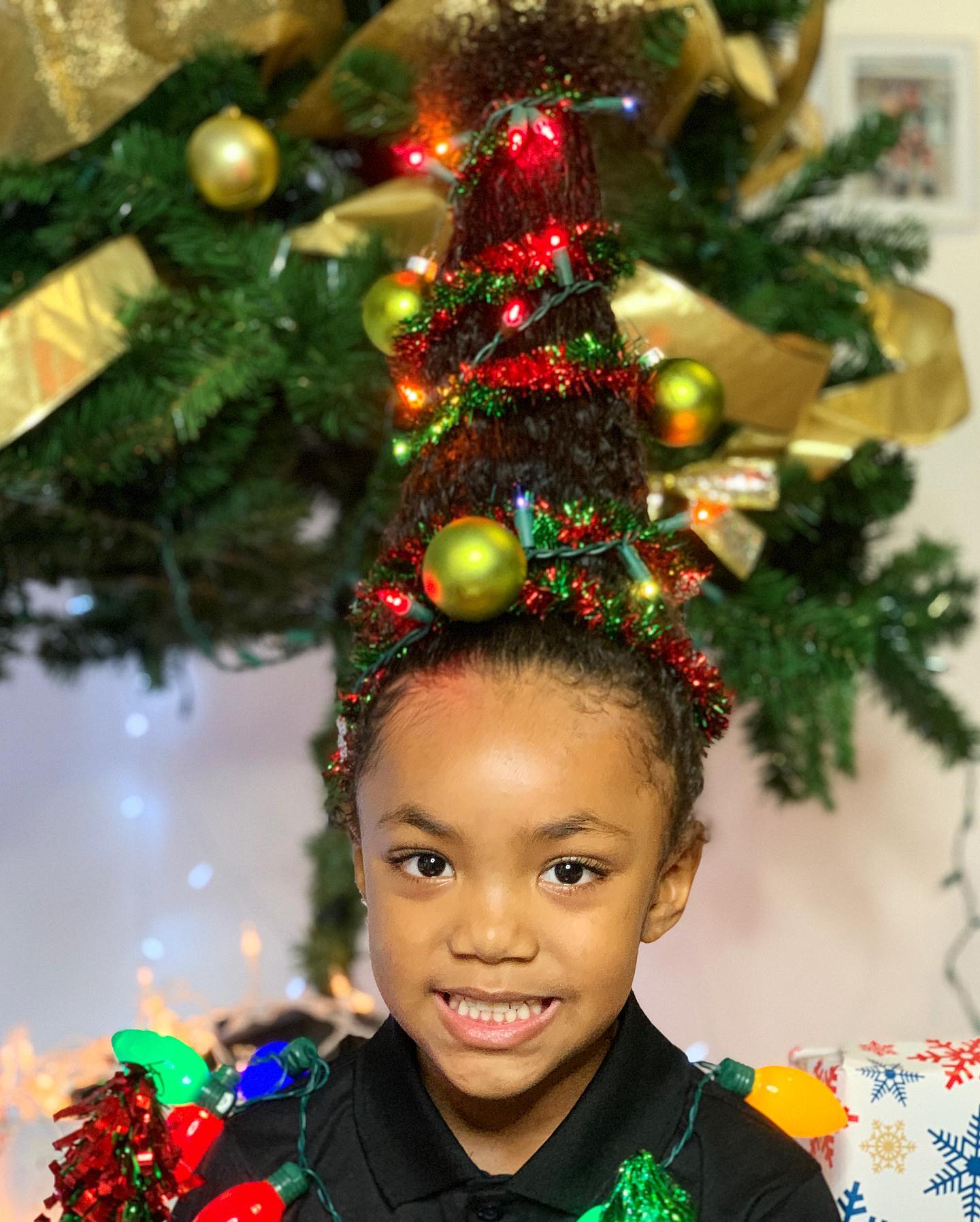 31 Crazy Christmas Hairstyles: Fun, Bold Ideas for Women and Kids to ...