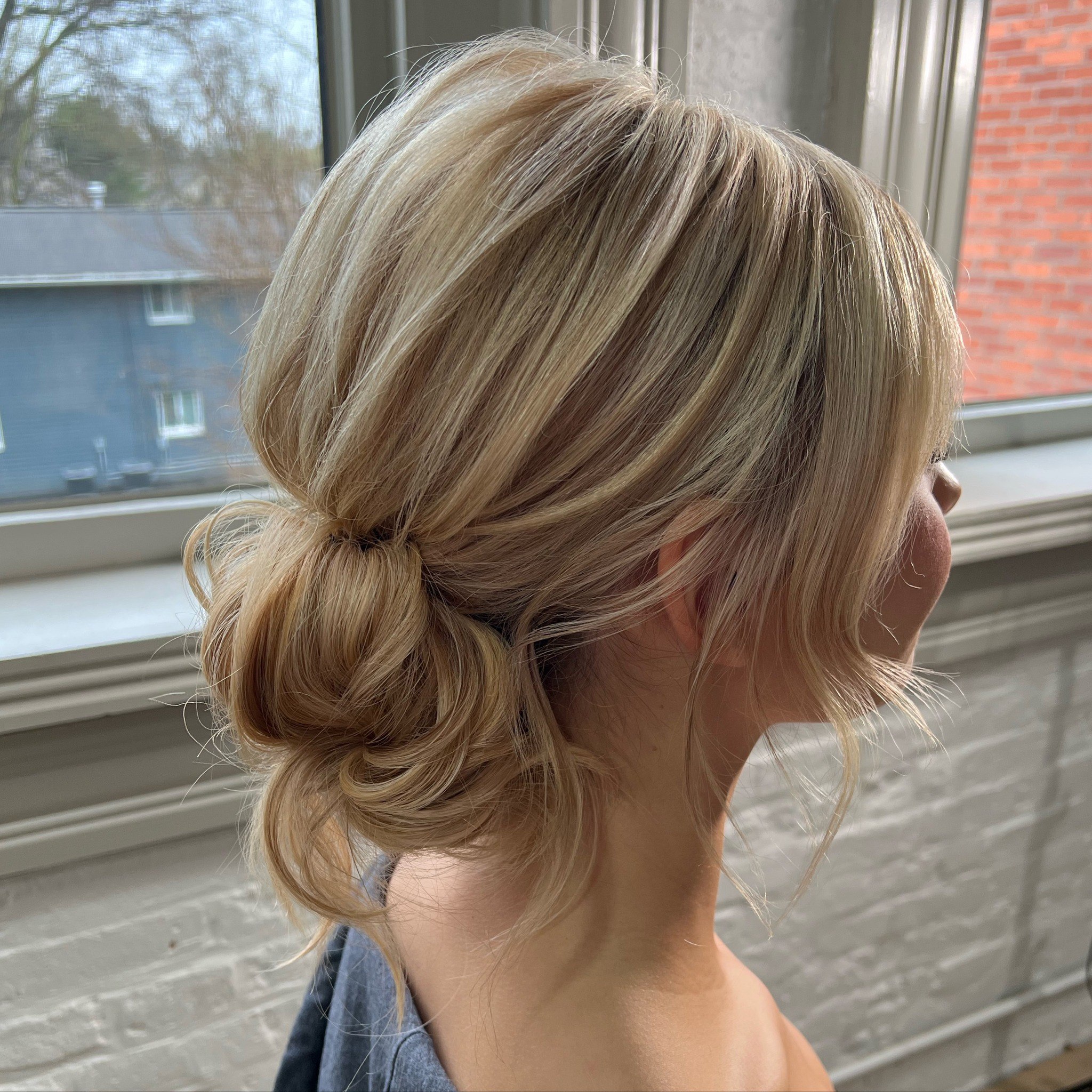 25 Buns Hairstyles: From Sleek to Messy, Stunning Looks for Every ...